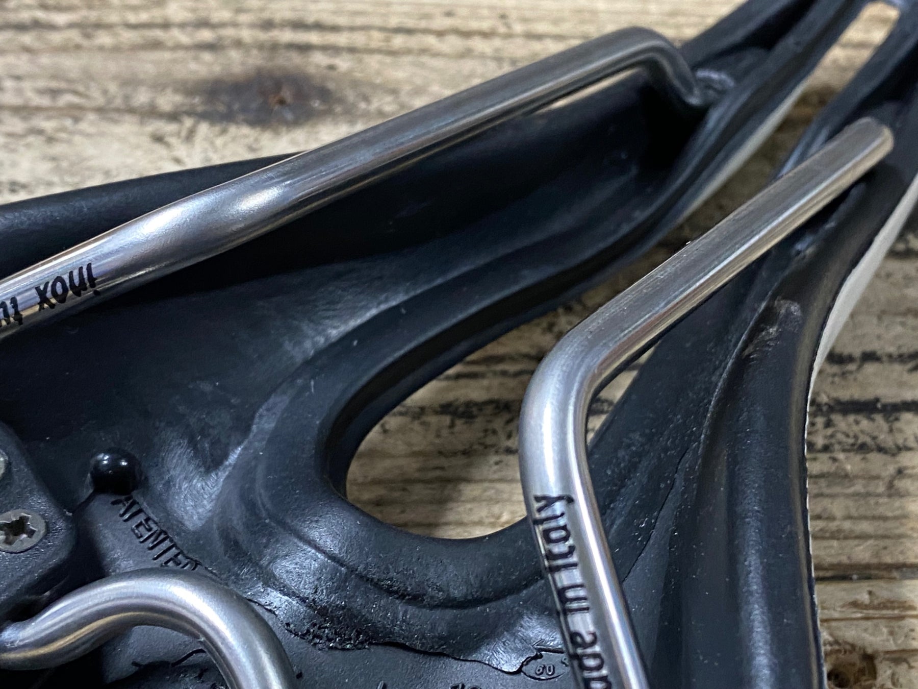 JU614 Selle SMP hell サドル 白黒 inox tubeレール – BICI AMORE ONLINE STORE